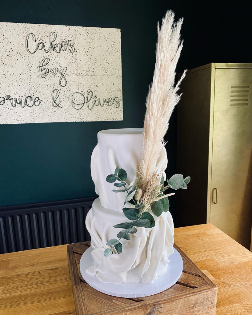 Chloe Maguire’s Cakes 🍰 | West Yorkshire | My Designs